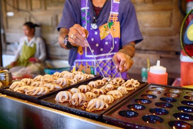 Pattaya Floating Market - Pattaya - Guide to Thailand