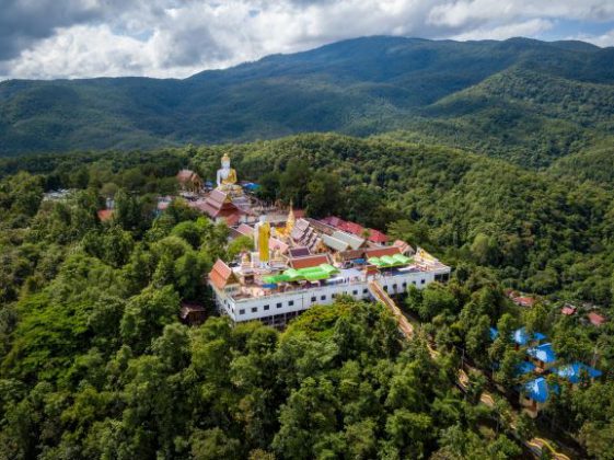 Wat Phra That Doi Kham (Golden Temple) - Chiang Mai Guide to Thailand